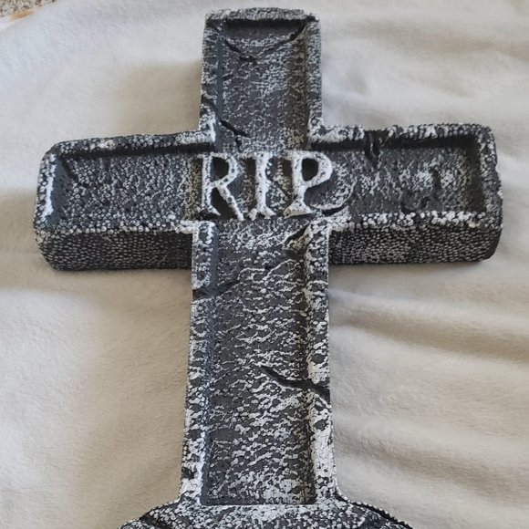 Holiday | Headstone Rip Cross | Poshmark
